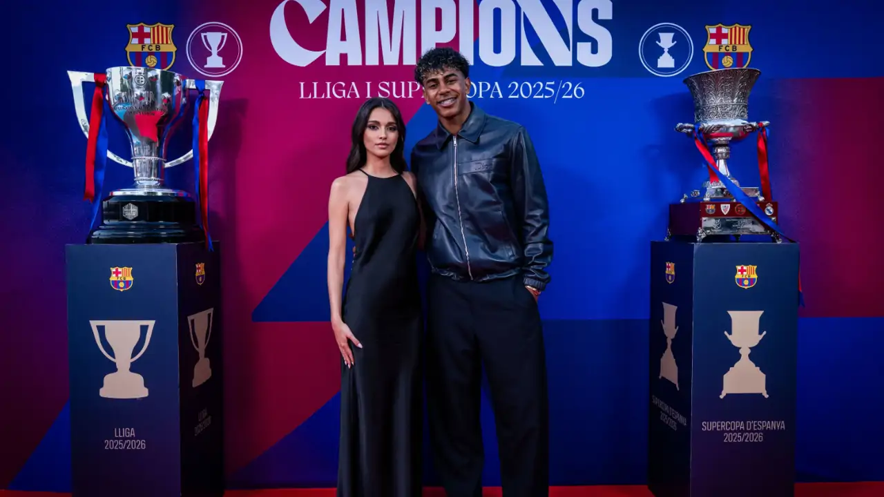 Inés García, nòvia de Lamine Yamal, li dona suport des de la grada a l ...